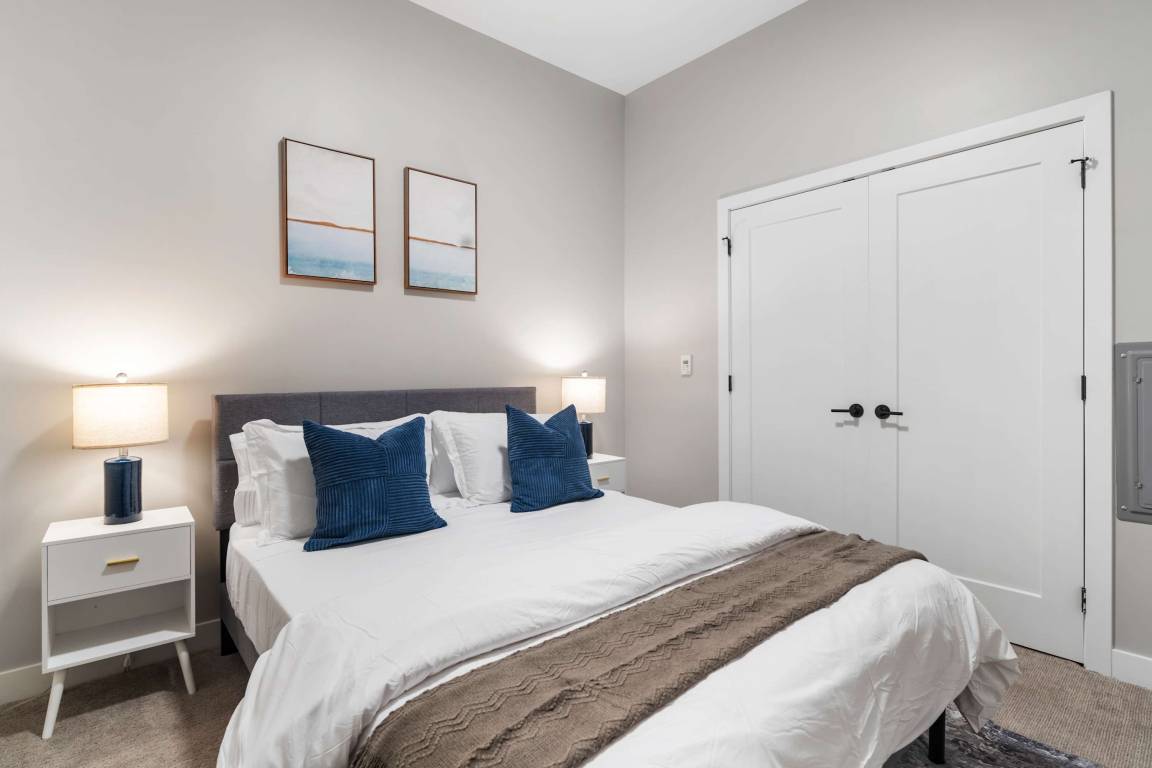 Apartment ∙ 1 Bedroom ∙ 2 Guests - Cincinnati Zoo & Botanical Garden, Cincinnati