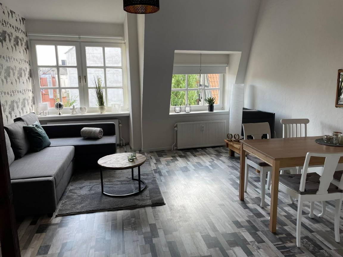 50 M² Ferienwohnung ∙ 1 Schlafzimmer ∙ 6 Gäste - Flensburg