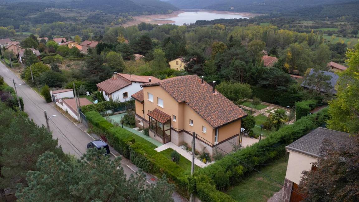 140 M² Chalet ∙ 4 Habitaciones ∙ 11 Huéspedes - Villoslada de Cameros