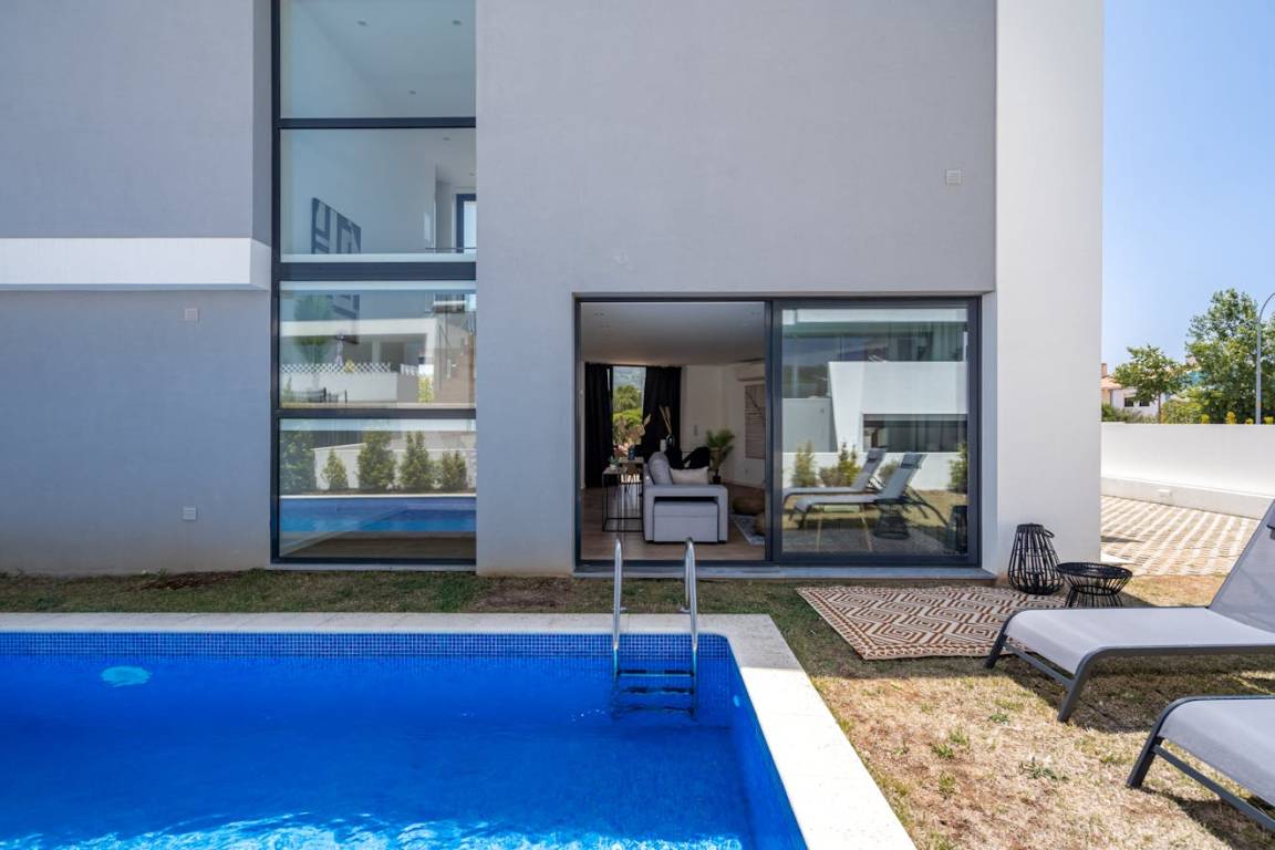 270 M² Maison De Vacances ∙ 2 Chambres ∙ 4 Personnes - Sintra