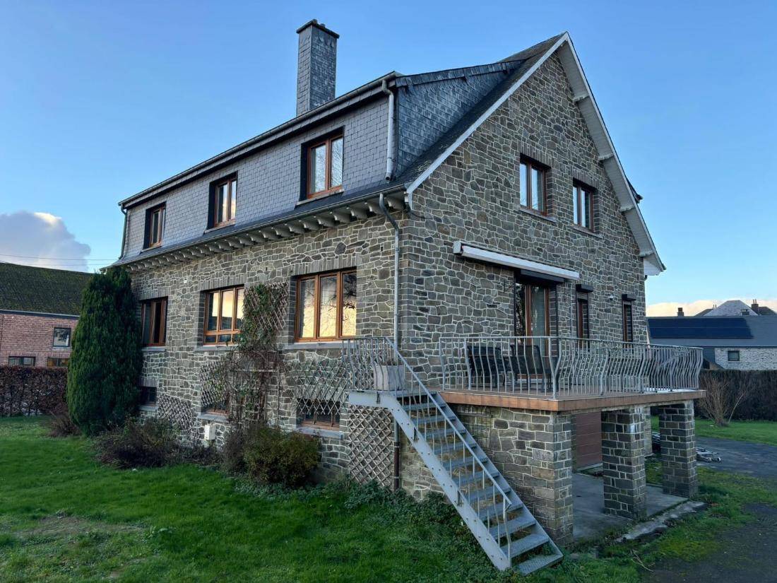 260 M² Villa ∙ 5 Chambres ∙ 10 Personnes - Paliseul