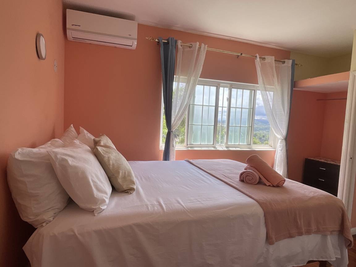 70 M² Condo ∙ 1 Bedroom ∙ 4 Guests - Montego Bay