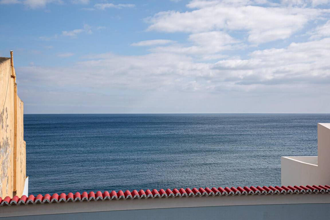 70 M² House ∙ 2 Bedrooms ∙ 6 Guests - Ponta Delgada