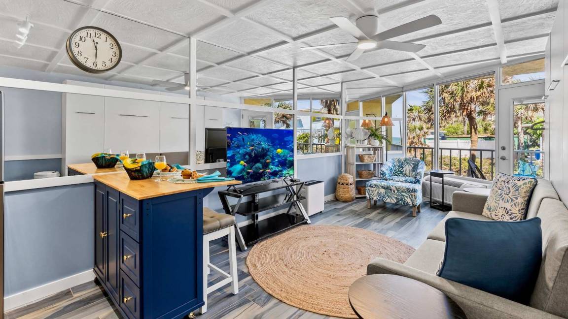 Apartment ∙ 1 Bedroom ∙ 2 Guests - Daytona Beach, FL