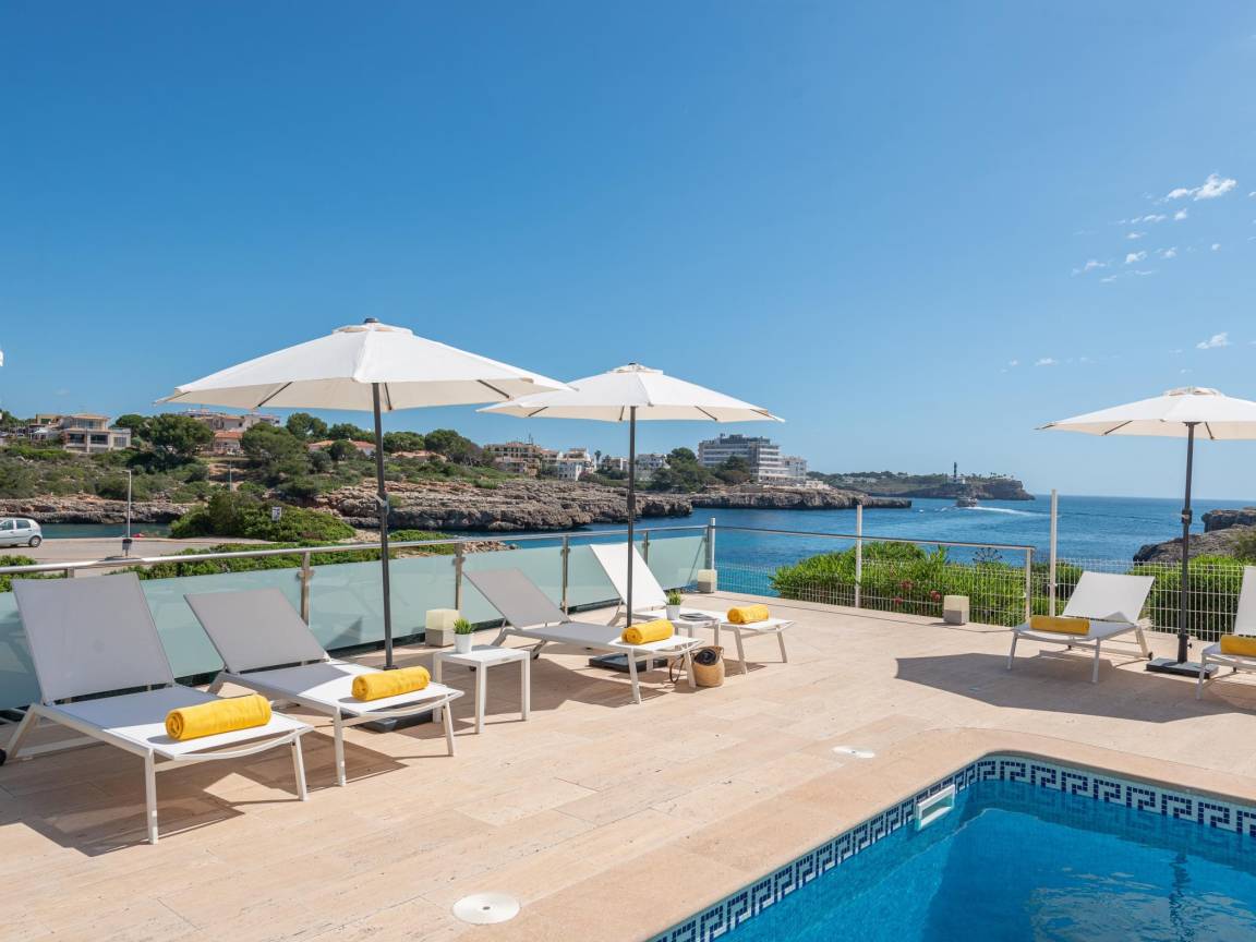 330 M² Villa ∙ 4 Habitaciones ∙ 8 Huéspedes - Cala Murada