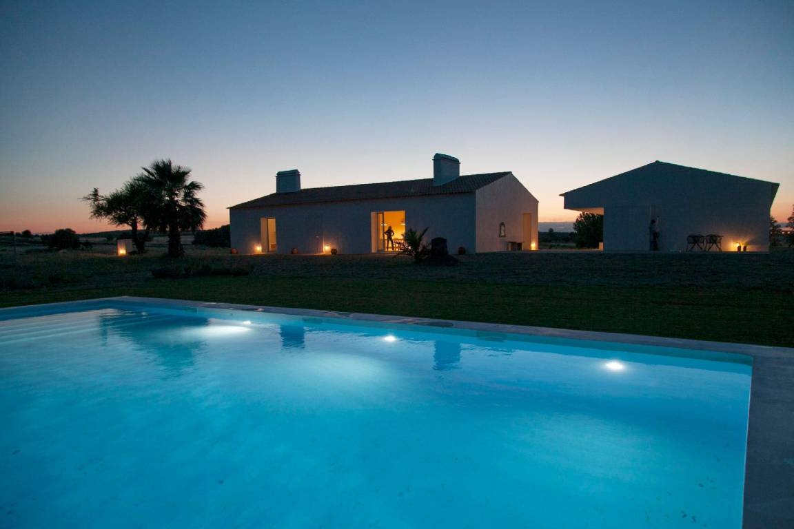 516 M² Casa ∙ 5 Quartos ∙ 10 Hóspedes - Évora