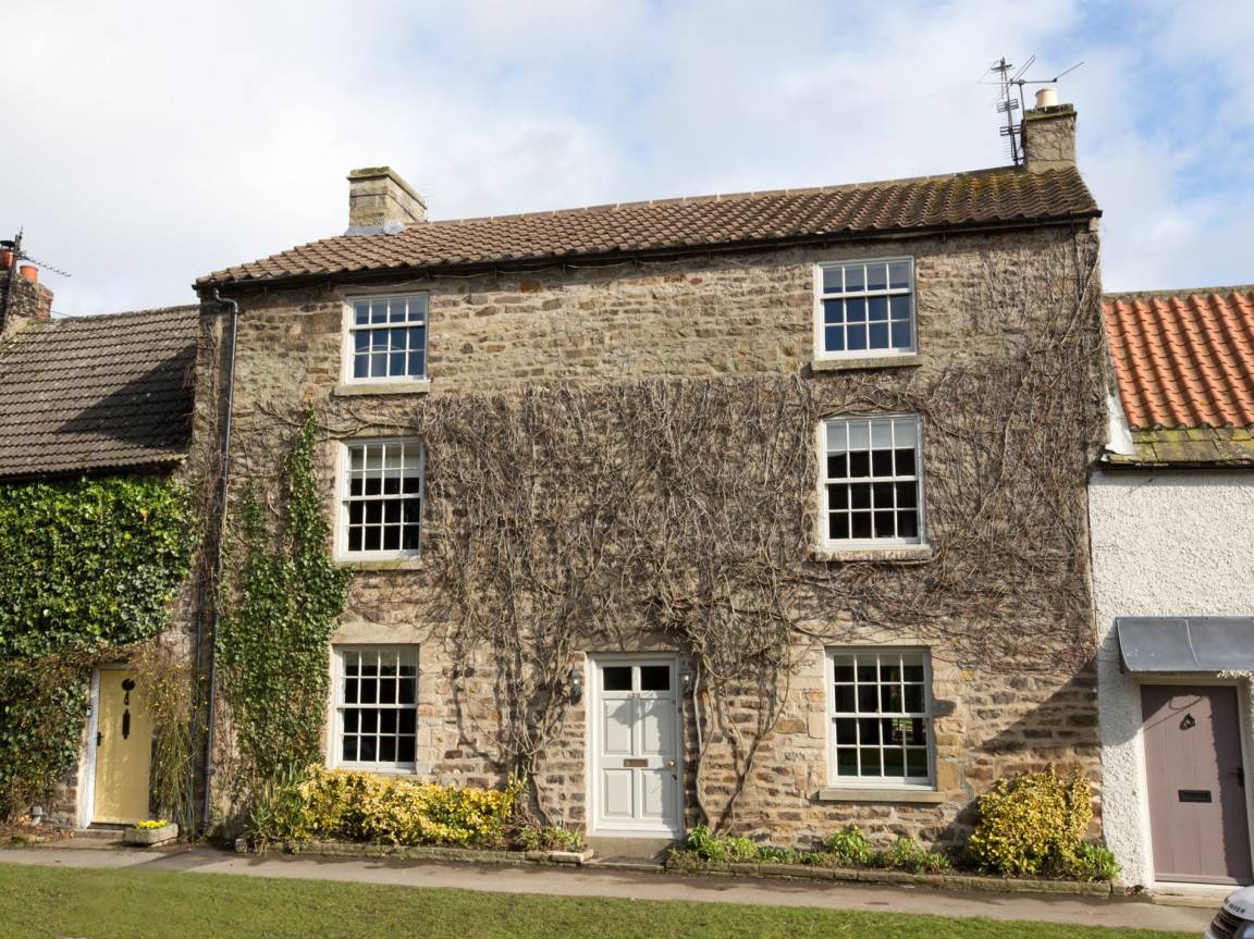 Cottage ∙ 6 Bedrooms ∙ 12 Guests - Yorkshire