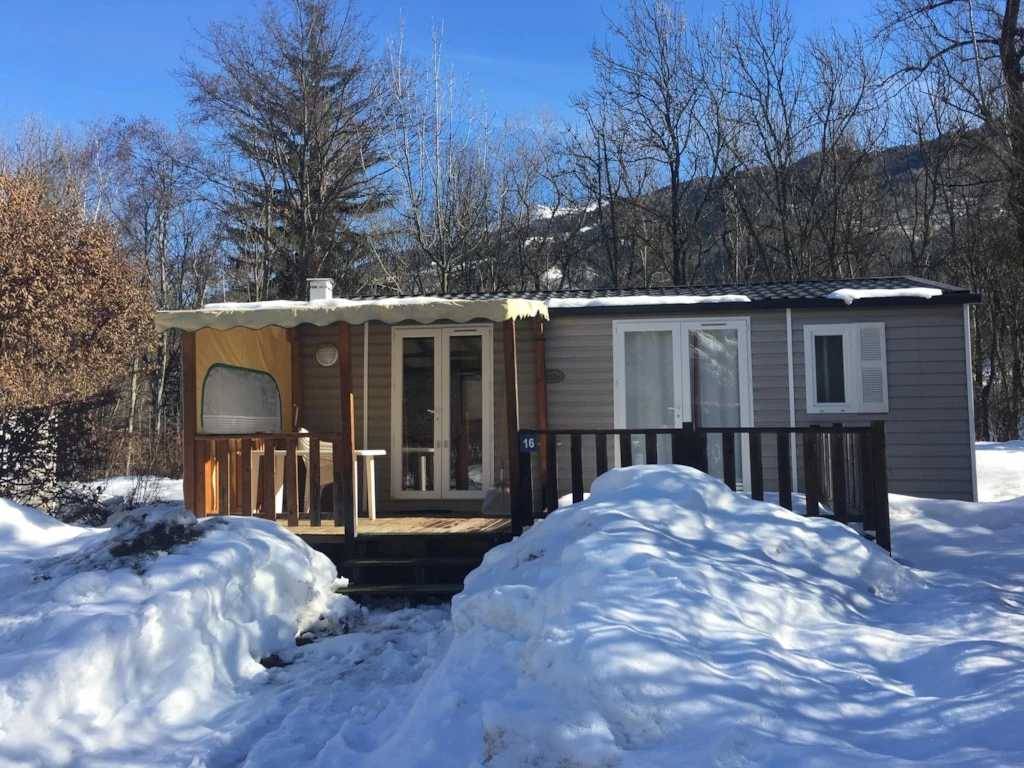 31 M² Camping ∙ 2 Chambres ∙ 4 Personnes - Bourg-Saint-Maurice