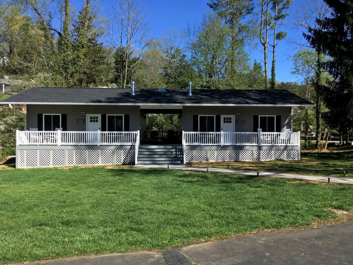 Casa ∙ 1 Habitación ∙ 4 Huéspedes - Waynesville, NC