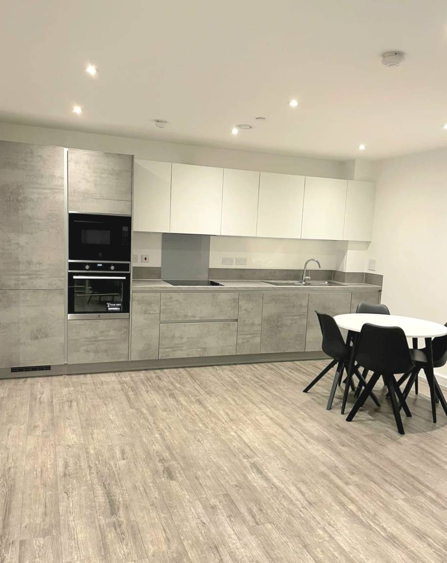 90 M² Apartment ∙ 2 Bedrooms ∙ 5 Guests - London, UK