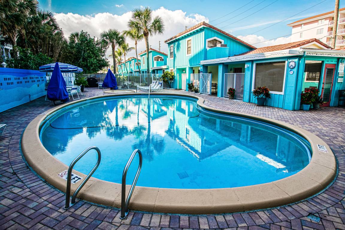 Condo ∙ 1 Bedroom ∙ 4 Guests - Juno Beach, FL