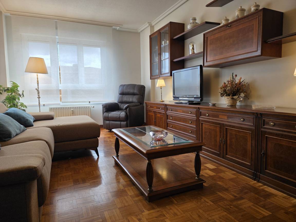 120 M² Appartement ∙ 3 Chambres ∙ 4 Personnes - Gijón