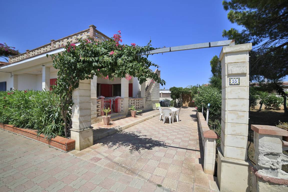 65 M² Villa ∙ 2 Bedrooms ∙ 6 Guests - Punta Prosciutto