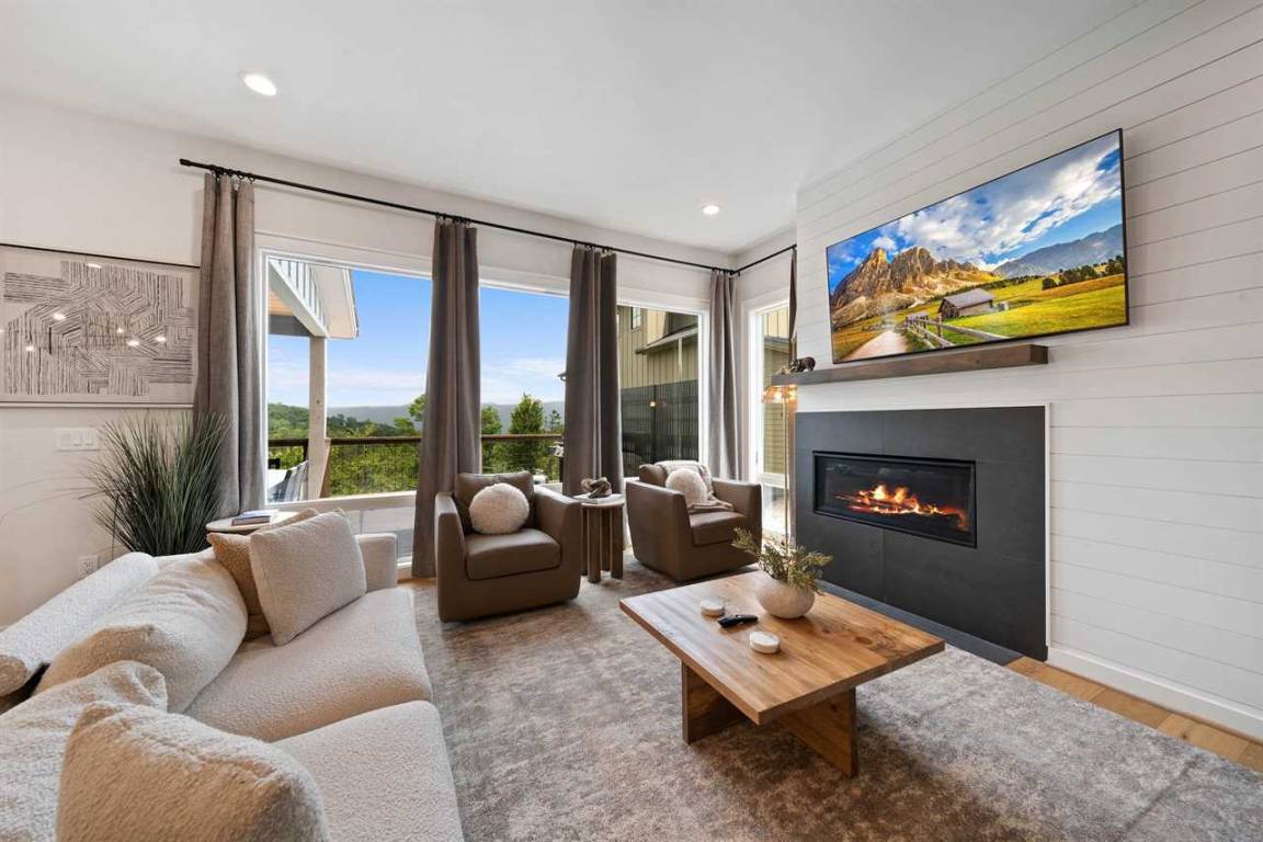 253 M² Cabin ∙ 5 Bedrooms ∙ 17 Guests - Boone, NC