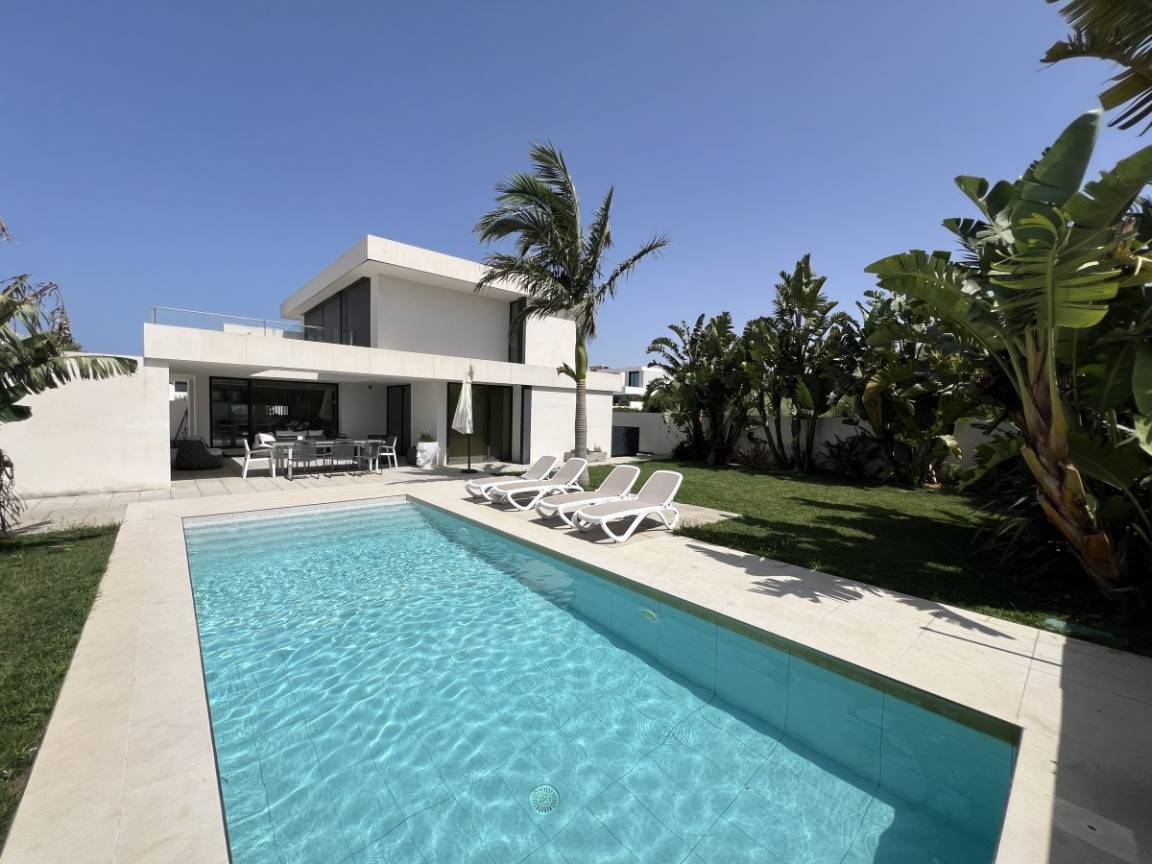 300 M² Casa ∙ 5 Habitaciones ∙ 11 Huéspedes - Conil de la Frontera