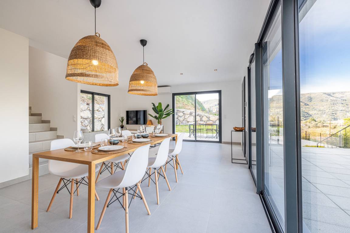 100 M² Villa ∙ 3 Schlafzimmer ∙ 6 Gäste - Nizza
