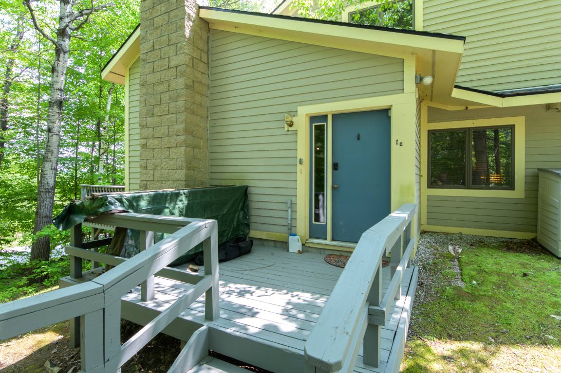 Condo ∙ 3 Bedrooms ∙ 6 Guests - Ludlow, VT