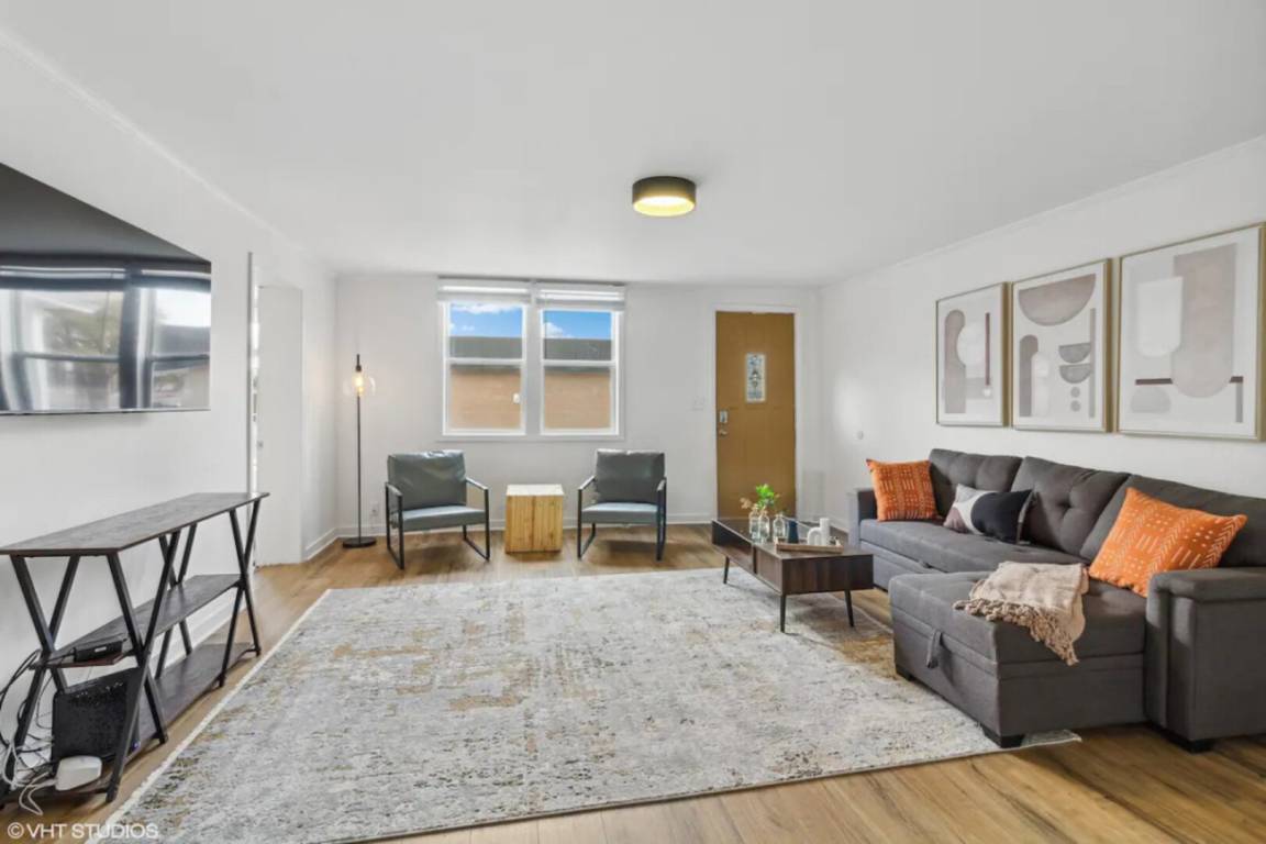 70 M² Apartment ∙ 2 Bedrooms ∙ 6 Guests - Ottawa, IL