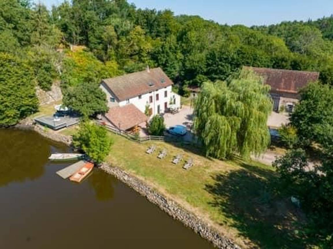 275 M² Cottage ∙ 6 Slaapkamers ∙ 13 Gasten - Saulieu