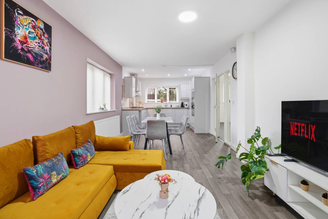 Huis ∙ 2 Slaapkamers ∙ 6 Gasten - Birmingham