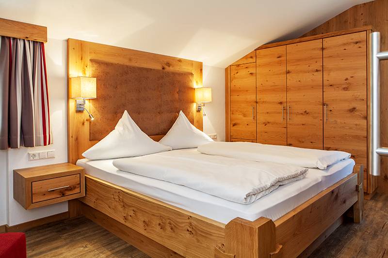 60 M² Ferienwohnung ∙ 2 Schlafzimmer ∙ 3 Gäste - Reit