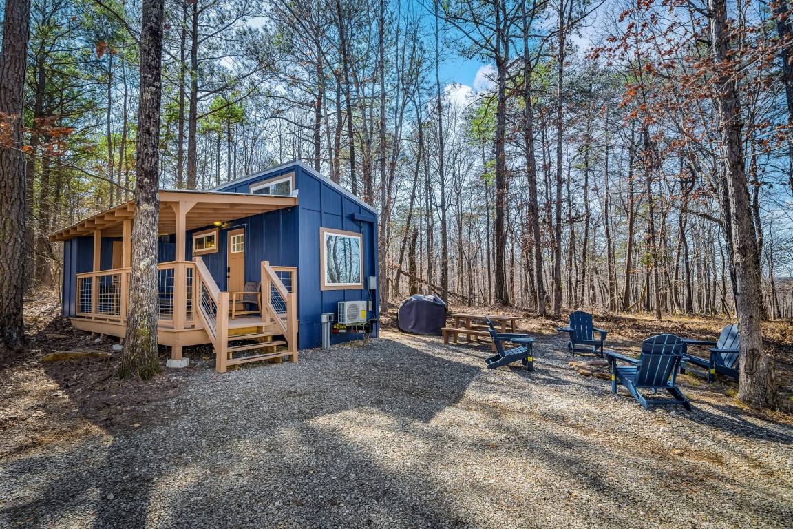 19 M² Cabin ∙ 2 Bedrooms ∙ 4 Guests - Mentone, AL