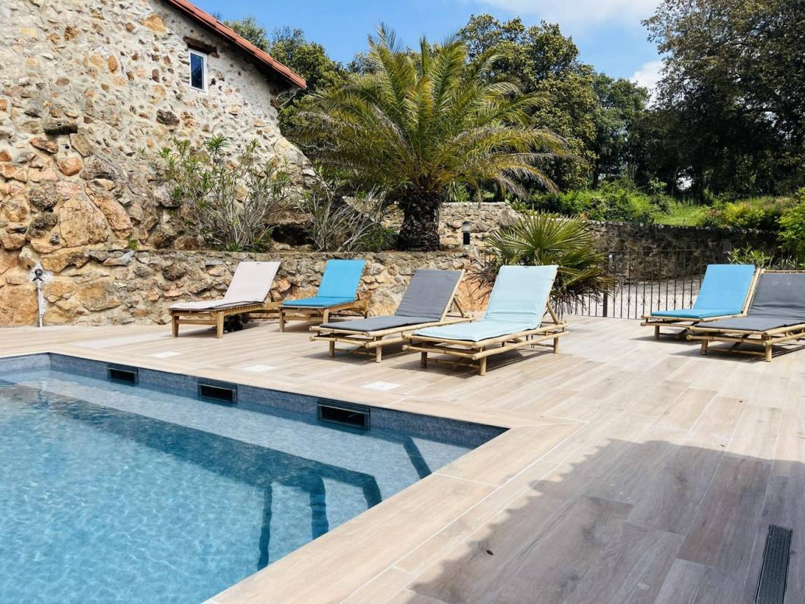 83 M² Gîte ∙ 3 Chambres ∙ 6 Personnes - Céret