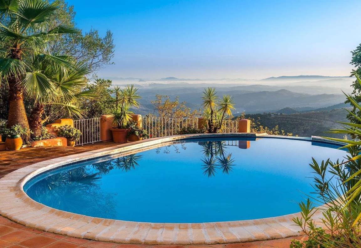 200 M² Villa ∙ 5 Chambres ∙ 10 Personnes - Gaucín