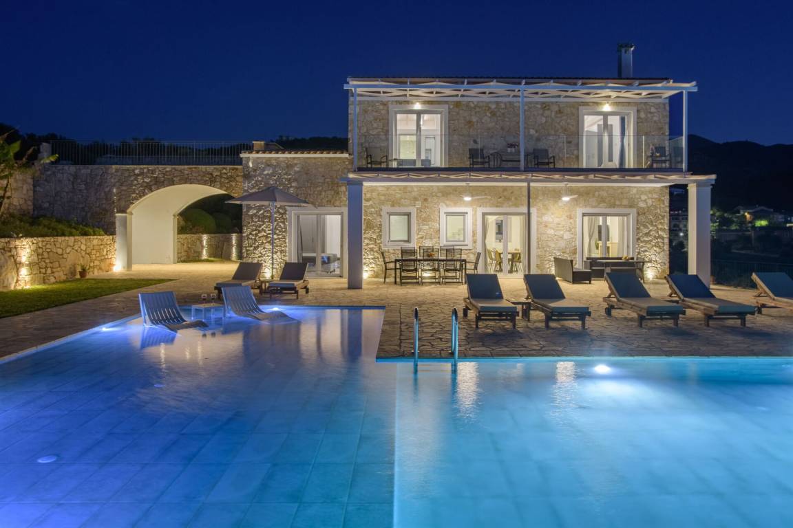 216 M² Villa Vacanza ∙ 3 Camere Da Letto ∙ 8 Ospiti - Saranda