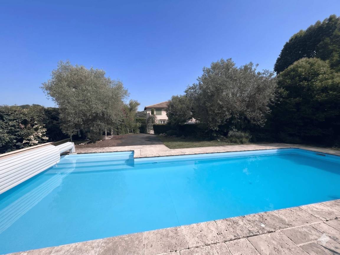 Appartement ∙ 5 Chambres ∙ 10 Personnes - Lavaur
