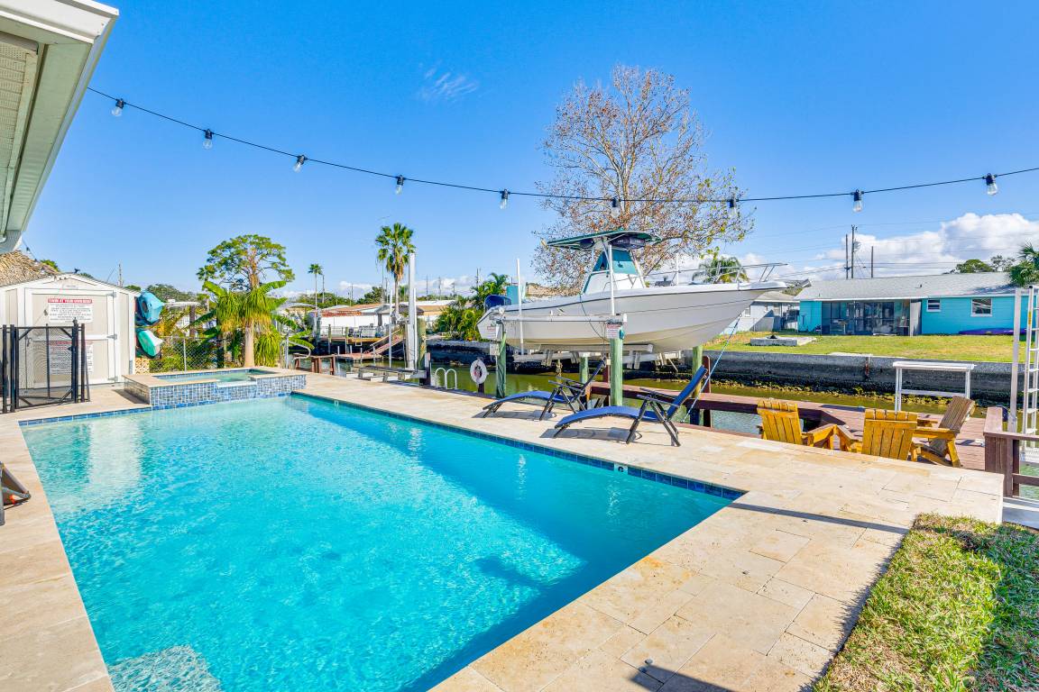 231 M² House ∙ 3 Bedrooms ∙ 6 Guests - Hudson, FL