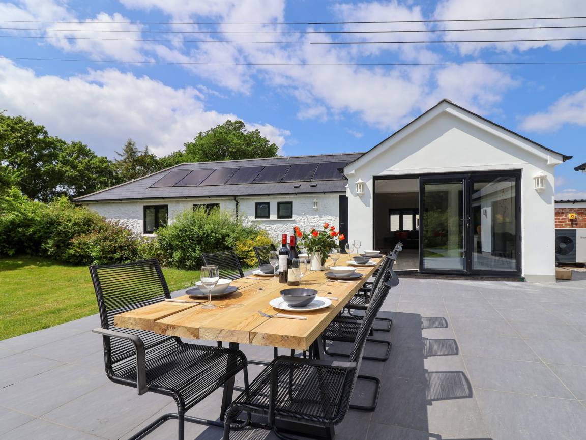 Cottage ∙ 4 Bedrooms ∙ 9 Guests - Devon
