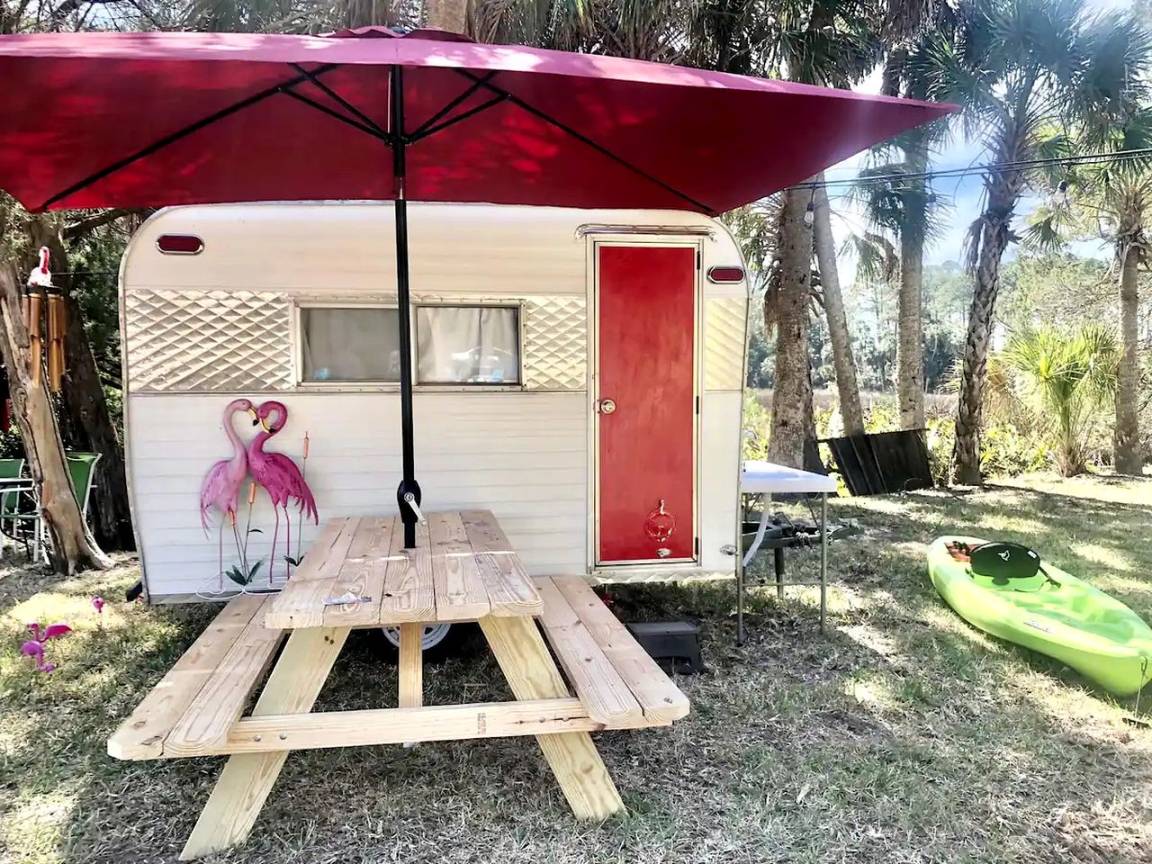 Caravan ∙ 1 Bedroom ∙ 2 Guests - Florida