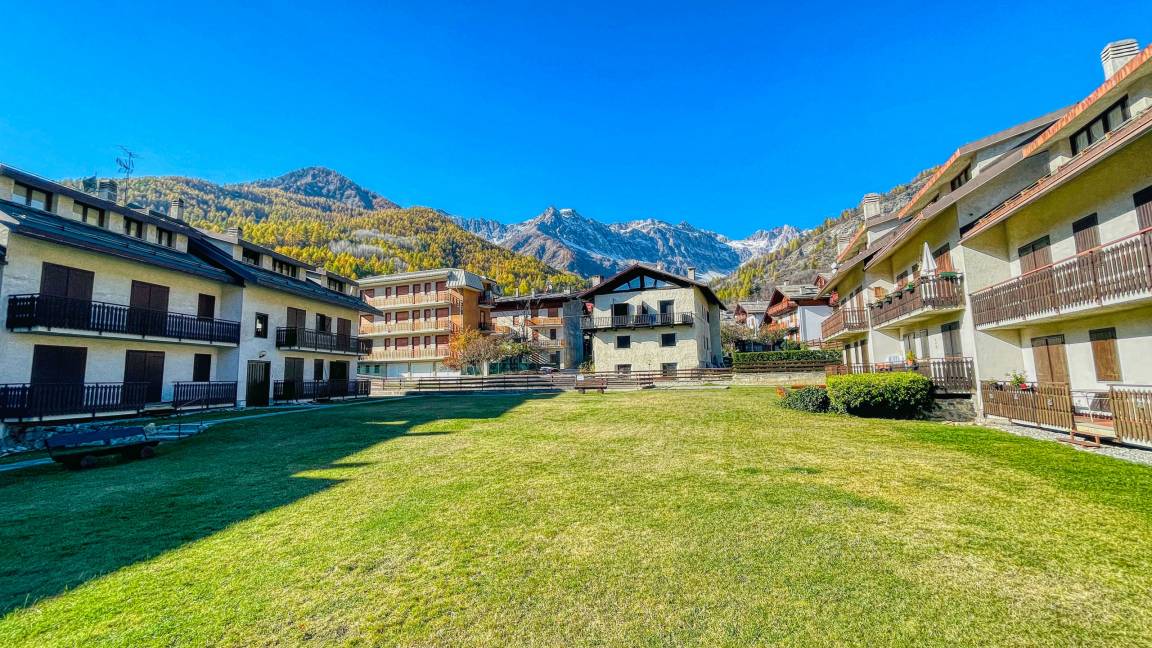 60 M² Apartment ∙ 2 Bedrooms ∙ 4 Guests - Bardonecchia