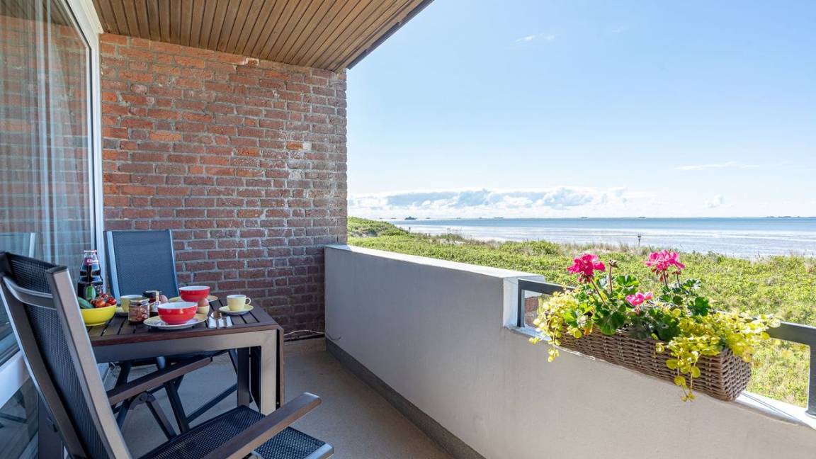 65 M² Ferienwohnung ∙ 2 Schlafzimmer ∙ 2 Gäste - Amrum