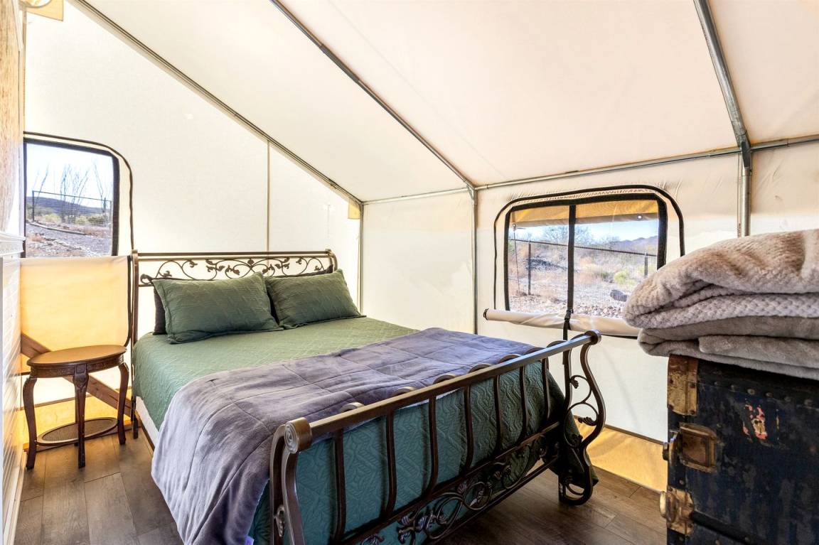 Accommodation ∙ 1 Bedroom ∙ 4 Guests - Tombstone, AZ