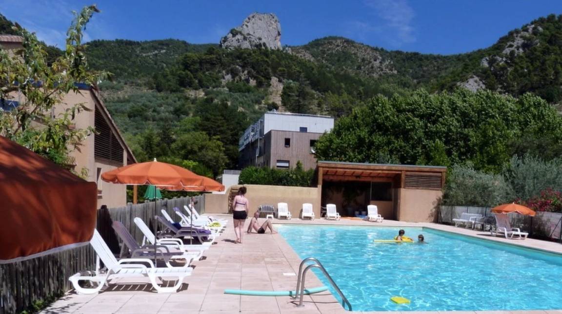 48 M² Camping ∙ 3 Chambres ∙ 6 Personnes - Montbrun-les-Bains