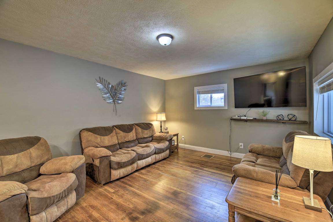 89 M² House ∙ 4 Bedrooms ∙ 8 Guests - Twin Falls Resort State Park, Mullens