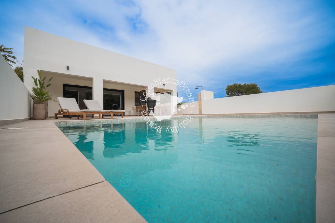 181 M² Villa ∙ 4 Chambres ∙ 9 Personnes - Dénia