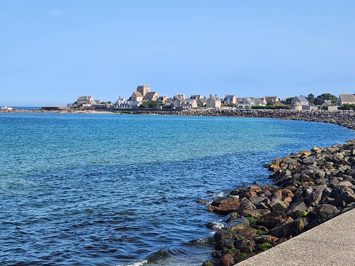 120 M² Gîte ∙ 3 Chambres ∙ 10 Personnes - Saint-Vaast-la-Hougue