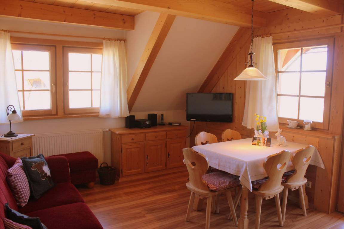 75 M² Apartamento ∙ 2 Habitaciones ∙ 5 Huéspedes - Kirchzarten