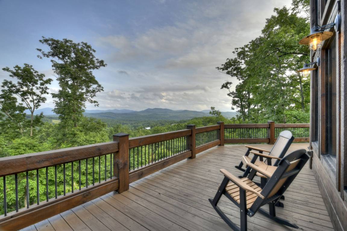 307 M² Cabin ∙ 3 Bedrooms ∙ 6 Guests - Nottely Lake, GA