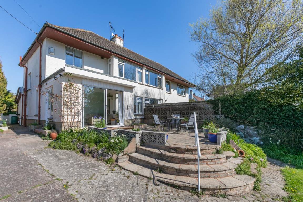 Cottage ∙ 3 Bedrooms ∙ 4 Guests - Budleigh Salterton