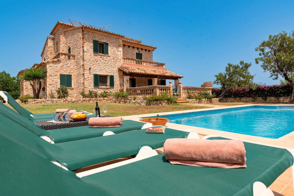 250 M² House ∙ 4 Bedrooms ∙ 8 Guests - Alcúdia
