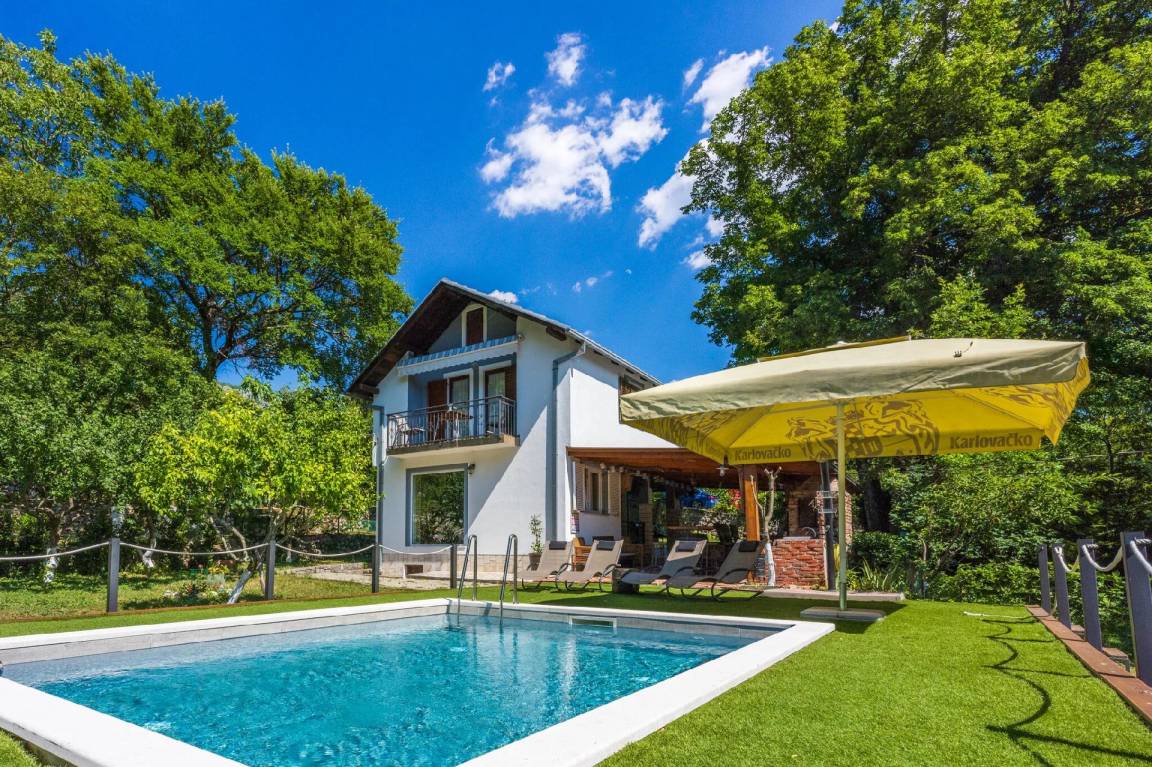 84 M² Ferienhaus ∙ 2 Schlafzimmer ∙ 6 Gäste - Crikvenica