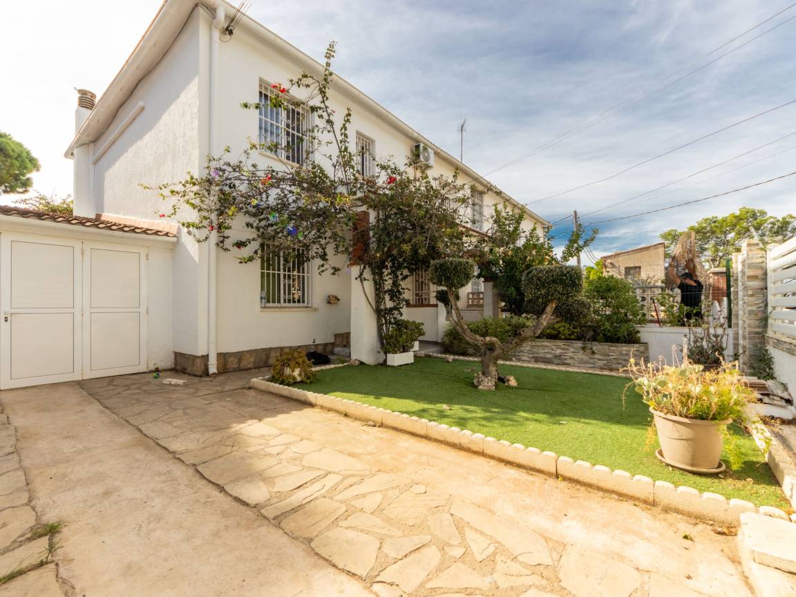116 M² House ∙ 3 Bedrooms ∙ 6 Guests - Cambrils