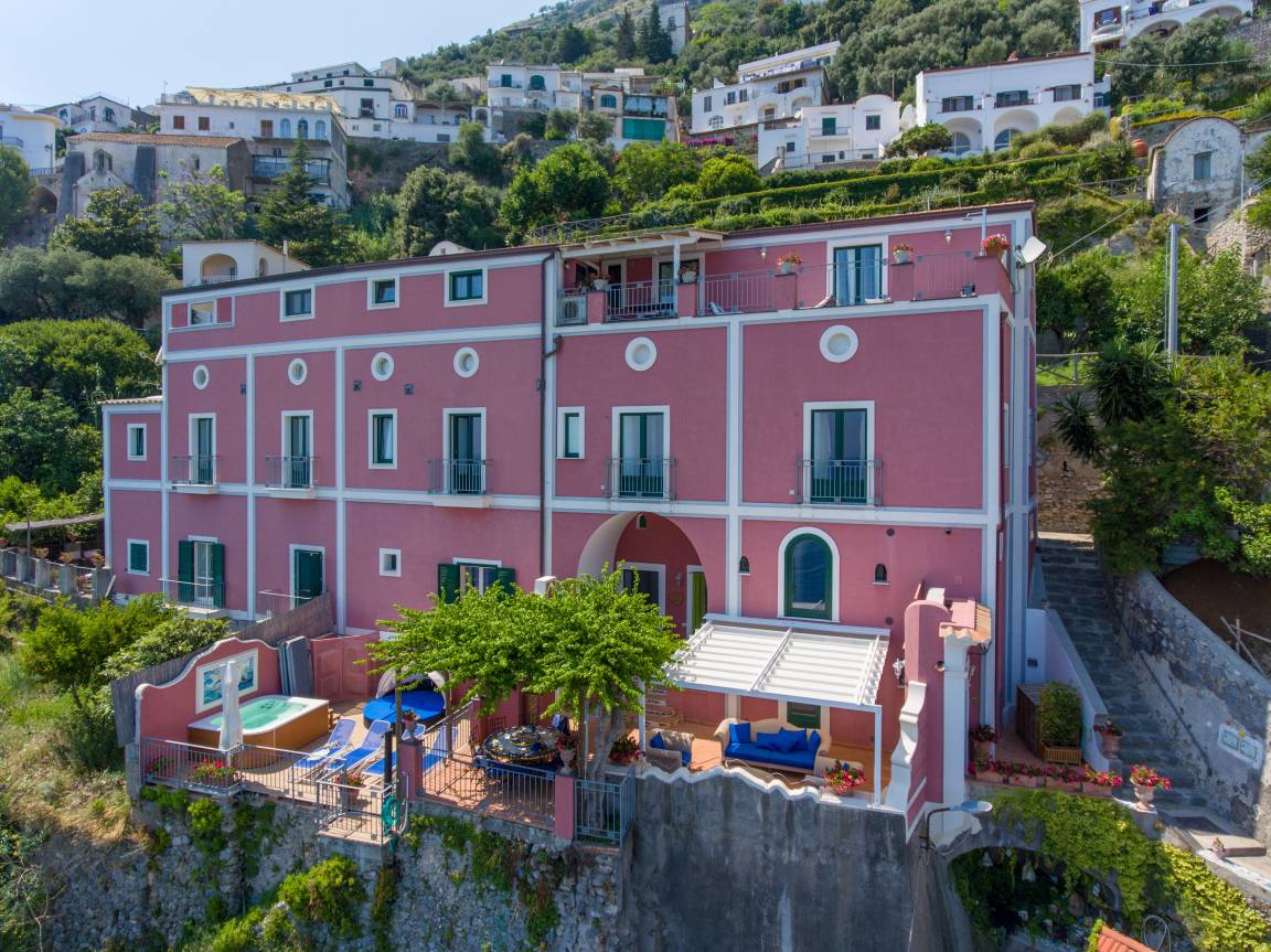 200 M² Villa ∙ 4 Chambres ∙ 10 Personnes - Positano