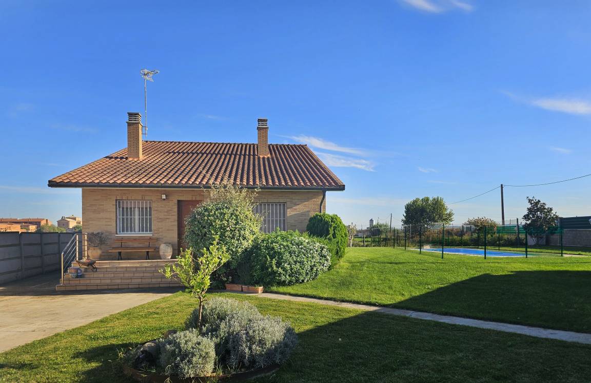 183 M² Casa Vacanza ∙ 4 Camere Da Letto ∙ 8 Ospiti - Navarre