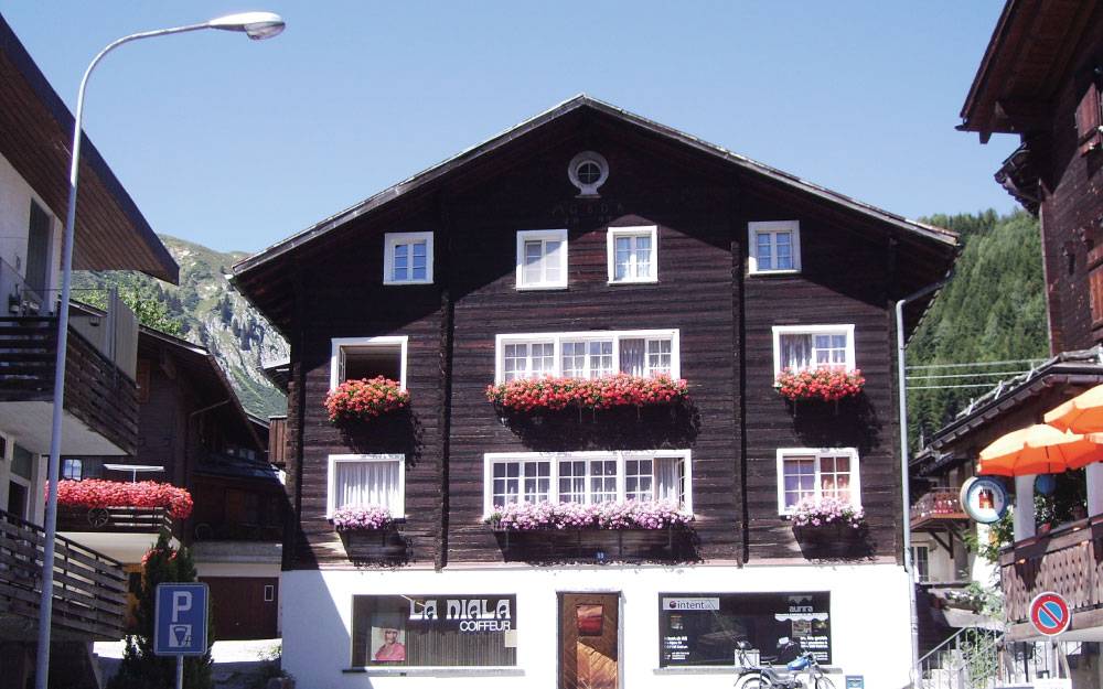 40 M² Ferienwohnung ∙ 2 Schlafzimmer ∙ 4 Gäste - Sedrun