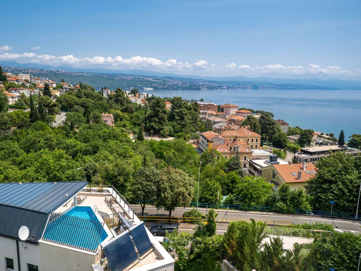 70 M² Apartment ∙ 1 Bedroom ∙ 6 Guests - Opatija